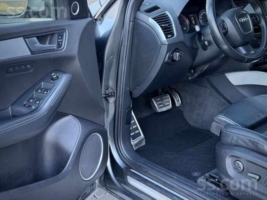 Pelēks Audi Q5 2010 Rīga, ar dzinēja tilpumu 3.00 L un nobraukumu 236 tūkst. km par 12750 €, foto 9 vietnē AUTOMOTO.COM.LV