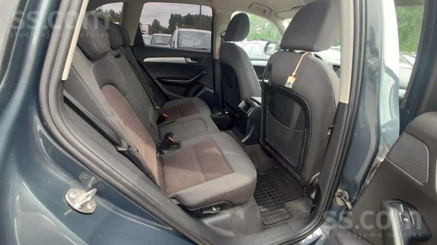 Grey Audi Q5 2010 in Riga, with an engine capacity of 2.00 L and mileage of 307 thousand km for 6200 €, photo 14 on AUTOMOTO.COM.LV