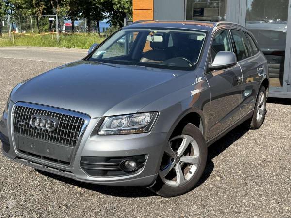 Grey Audi Q5 2010 in Kaunas, with an engine capacity of 2.00 L and mileage of 276 thousand km for 8950 €, photo 2 on AUTOMOTO.COM.LV