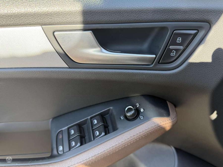 Pelēks Audi Q5 2010 Kauņa, ar dzinēja tilpumu 2.00 L un nobraukumu 276 tūkst. km par 8950 €, foto 17 vietnē AUTOMOTO.COM.LV