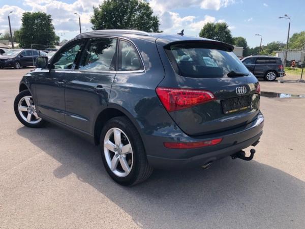 Pelēks Audi Q5 2010 Rīga, ar dzinēja tilpumu 3.00 L un nobraukumu 217 tūkst. km par 11650 €, foto 2 vietnē AUTOMOTO.COM.LV