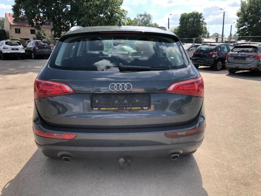 Pelēks Audi Q5 2010 Rīga, ar dzinēja tilpumu 3.00 L un nobraukumu 217 tūkst. km par 11650 €, foto 7 vietnē AUTOMOTO.COM.LV