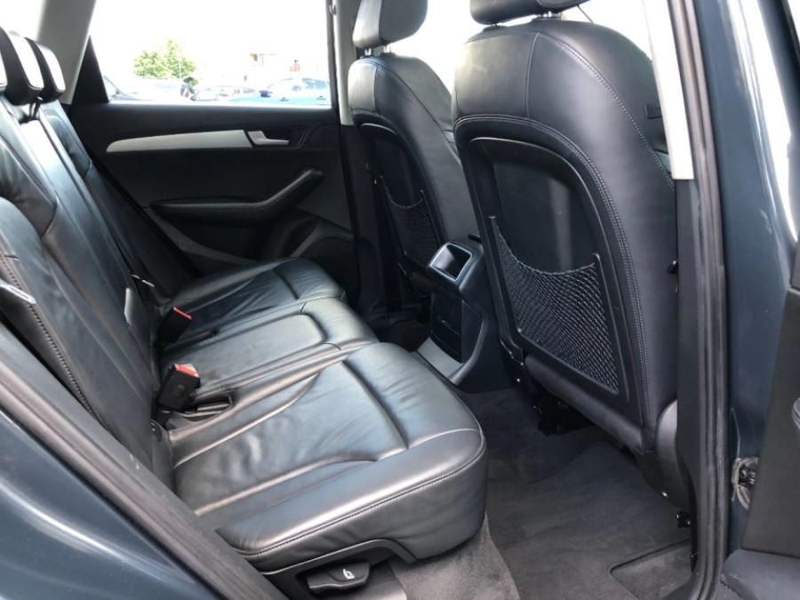 Pelēks Audi Q5 2010 Rīga, ar dzinēja tilpumu 3.00 L un nobraukumu 217 tūkst. km par 11650 €, foto 15 vietnē AUTOMOTO.COM.LV