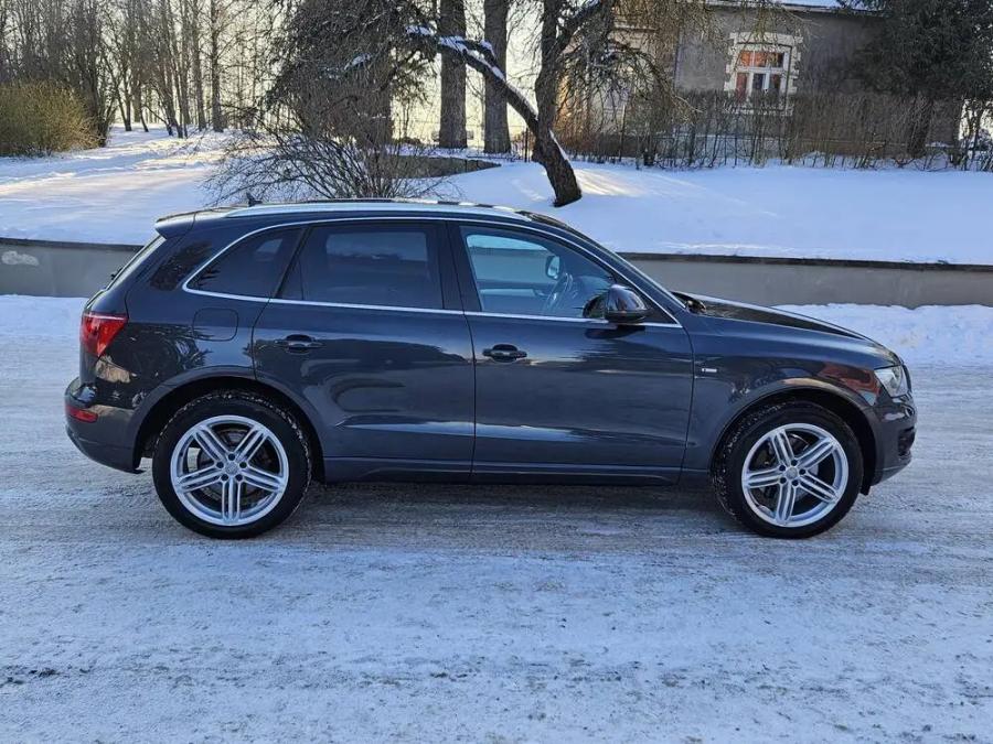 Pelēks Audi Q5 2010 Jēkabpils, ar dzinēja tilpumu 3.00 L un nobraukumu 302 tūkst. km par 10290 €, foto 7 vietnē AUTOMOTO.COM.LV