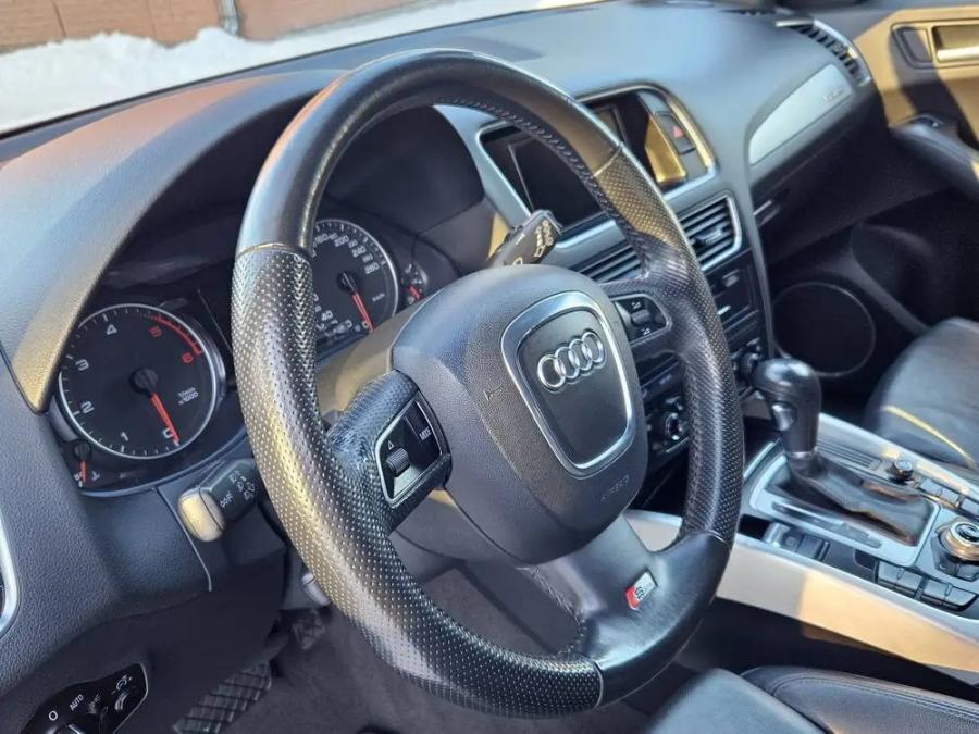 Pelēks Audi Q5 2010 Jēkabpils, ar dzinēja tilpumu 3.00 L un nobraukumu 302 tūkst. km par 10290 €, foto 14 vietnē AUTOMOTO.COM.LV