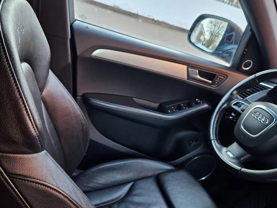 Pelēks Audi Q5 2010 Jēkabpils, ar dzinēja tilpumu 3.00 L un nobraukumu 302 tūkst. km par 10290 €, foto 23 vietnē AUTOMOTO.COM.LV