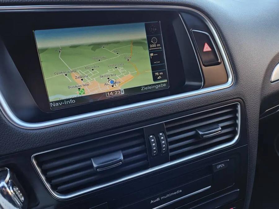 Pelēks Audi Q5 2010 Jēkabpils, ar dzinēja tilpumu 3.00 L un nobraukumu 302 tūkst. km par 10290 €, foto 27 vietnē AUTOMOTO.COM.LV