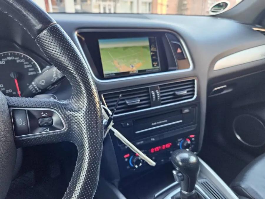 Pelēks Audi Q5 2010 Jēkabpils, ar dzinēja tilpumu 3.00 L un nobraukumu 302 tūkst. km par 10290 €, foto 30 vietnē AUTOMOTO.COM.LV