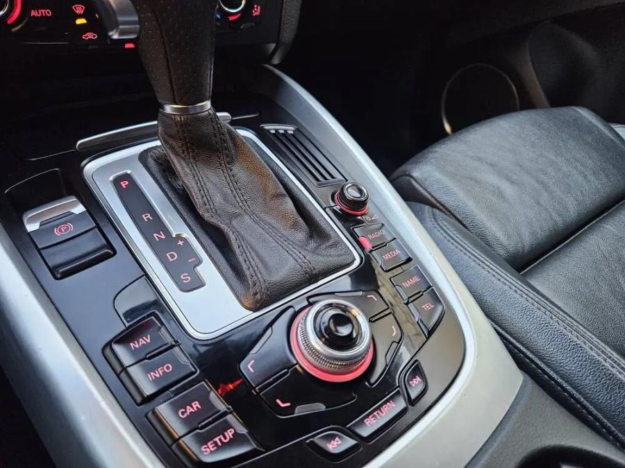 Pelēks Audi Q5 2010 Jēkabpils, ar dzinēja tilpumu 3.00 L un nobraukumu 302 tūkst. km par 10290 €, foto 33 vietnē AUTOMOTO.COM.LV