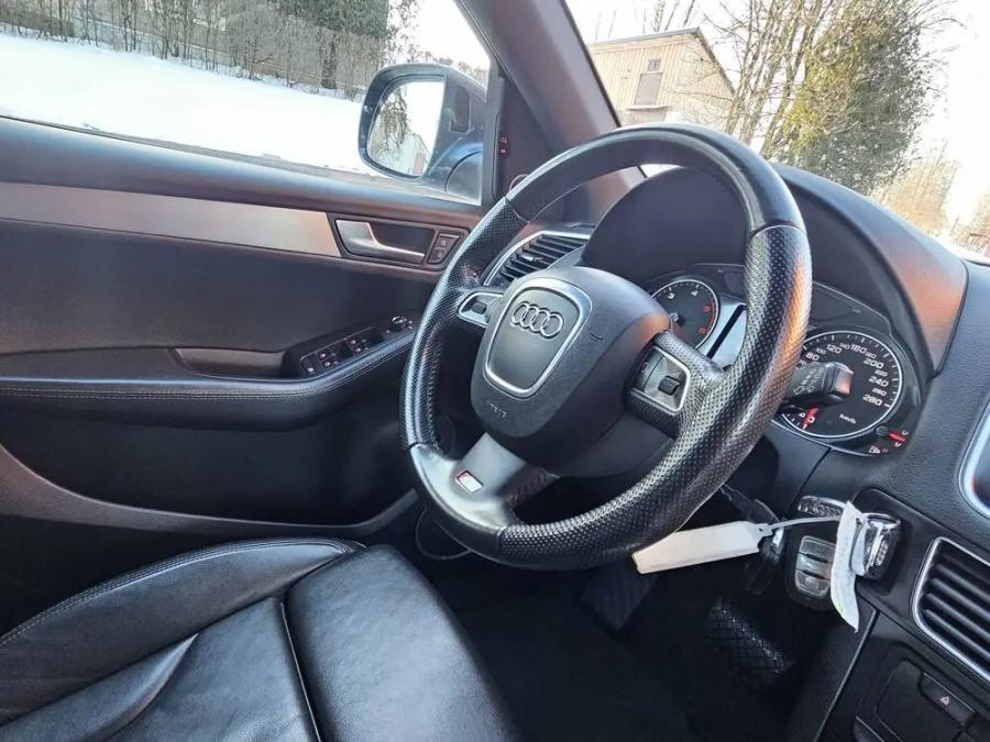 Pelēks Audi Q5 2010 Jēkabpils, ar dzinēja tilpumu 3.00 L un nobraukumu 302 tūkst. km par 10290 €, foto 37 vietnē AUTOMOTO.COM.LV