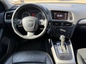 Grey Audi Q5 2010 in Daugavpils, with an engine capacity of 2.00 L and mileage of 227 thousand km for 9250 €, photo 11 on AUTOMOTO.COM.LV