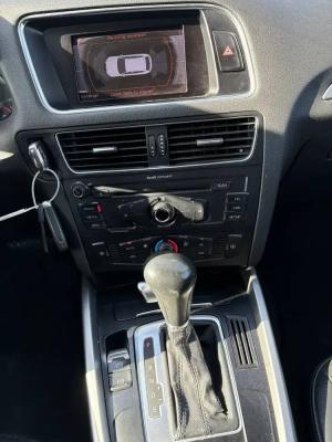 Grey Audi Q5 2010 in Daugavpils, with an engine capacity of 2.00 L and mileage of 227 thousand km for 9250 €, photo 17 on AUTOMOTO.COM.LV