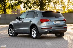 Grey Audi Q5 2010 in Jelgava, with an engine capacity of 2.00 L and mileage of 240 thousand km for 7200 €, photo 5 on AUTOMOTO.COM.LV