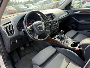 Grey Audi Q5 2010 in Utena, with an engine capacity of 1.97 L and mileage of 260 thousand km for 7850 €, photo 12 on AUTOMOTO.COM.LV