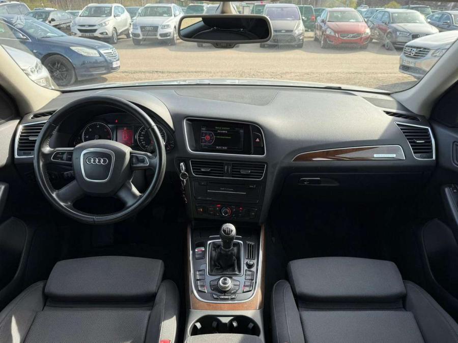 Grey Audi Q5 2010 in Utena, with an engine capacity of 1.97 L and mileage of 260 thousand km for 7850 €, photo 13 on AUTOMOTO.COM.LV