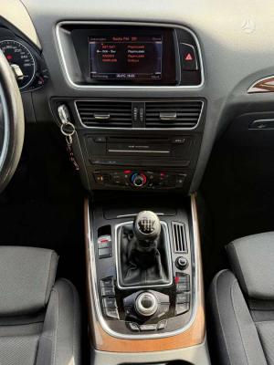 Grey Audi Q5 2010 in Utena, with an engine capacity of 1.97 L and mileage of 260 thousand km for 7850 €, photo 14 on AUTOMOTO.COM.LV