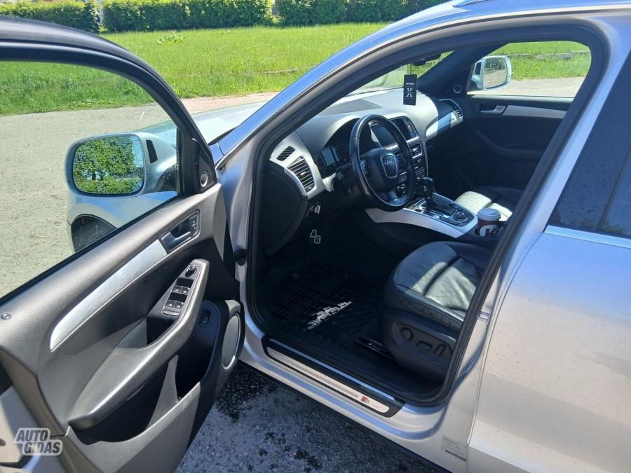 Grey Audi Q5 2010 in Kaunas, with an engine capacity of 3.20 L and mileage of 221 thousand km for 5700 €, photo 11 on AUTOMOTO.COM.LV