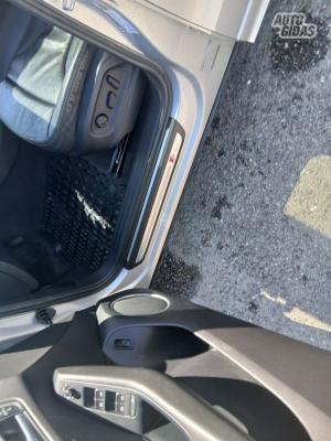 Grey Audi Q5 2010 in Kaunas, with an engine capacity of 3.20 L and mileage of 221 thousand km for 5700 €, photo 18 on AUTOMOTO.COM.LV