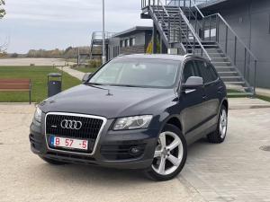 Pelēks Audi Q5 2010 Rīga, ar dzinēja tilpumu 2.00 L un nobraukumu 239 tūkst. km par 6500 €, foto  vietnē AUTOMOTO.COM.LV