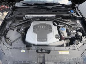Pelēks Audi Q5 2010 Rīga, ar dzinēja tilpumu 3.00 L un nobraukumu 250 tūkst. km par 9400 €, foto 12 vietnē AUTOMOTO.COM.LV