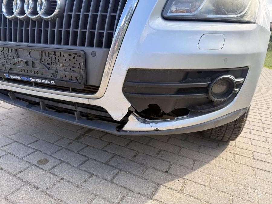 Grey Audi Q5 2010 in Trakai, with an engine capacity of 1.97 L and mileage of 236 thousand km for 4299 €, photo 7 on AUTOMOTO.COM.LV