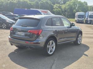 Grey Audi Q5 2010 in Taurage, with an engine capacity of 2.97 L and mileage of 327 thousand km for 7200 €, photo 6 on AUTOMOTO.COM.LV