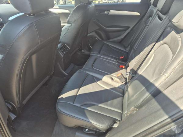 Grey Audi Q5 2010 in Taurage, with an engine capacity of 2.97 L and mileage of 327 thousand km for 7200 €, photo 10 on AUTOMOTO.COM.LV