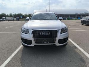 Pelēks Audi Q5 2010 Šauļi, ar dzinēja tilpumu 1.97 L un nobraukumu 273 tūkst. km par 9800 €, foto 3 vietnē AUTOMOTO.COM.LV