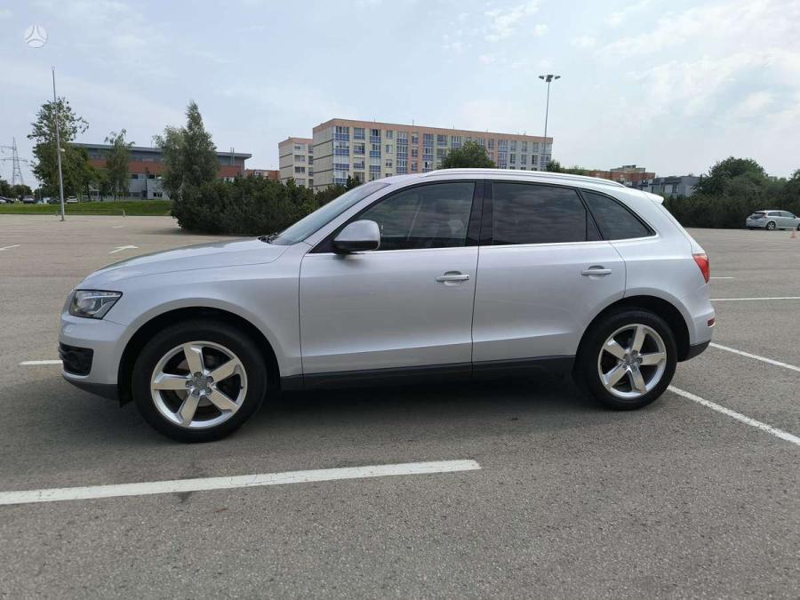 Pelēks Audi Q5 2010 Šauļi, ar dzinēja tilpumu 1.97 L un nobraukumu 273 tūkst. km par 9800 €, foto 6 vietnē AUTOMOTO.COM.LV