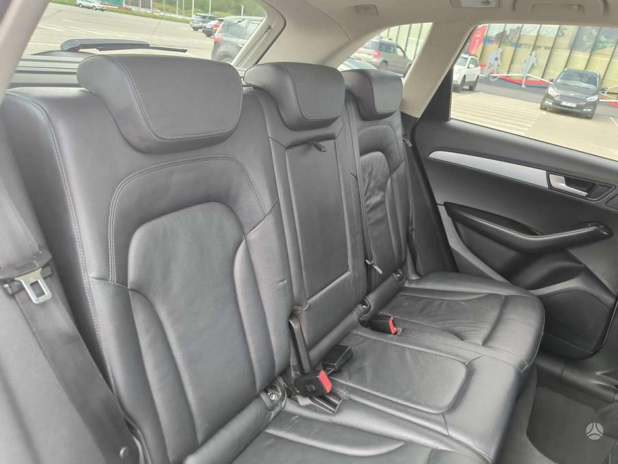 Pelēks Audi Q5 2010 Šauļi, ar dzinēja tilpumu 1.97 L un nobraukumu 273 tūkst. km par 9800 €, foto 25 vietnē AUTOMOTO.COM.LV