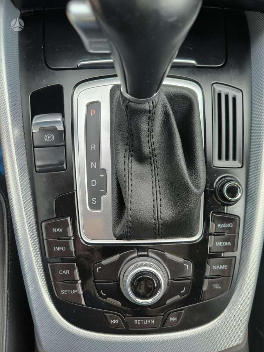 Pelēks Audi Q5 2010 Šauļi, ar dzinēja tilpumu 1.97 L un nobraukumu 273 tūkst. km par 9800 €, foto 35 vietnē AUTOMOTO.COM.LV