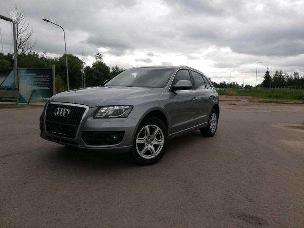 Grey Audi Q5 2010 in Utena, with an engine capacity of 1.97 L and mileage of 273 thousand km for 8450 €, photo 1 on AUTOMOTO.COM.LV