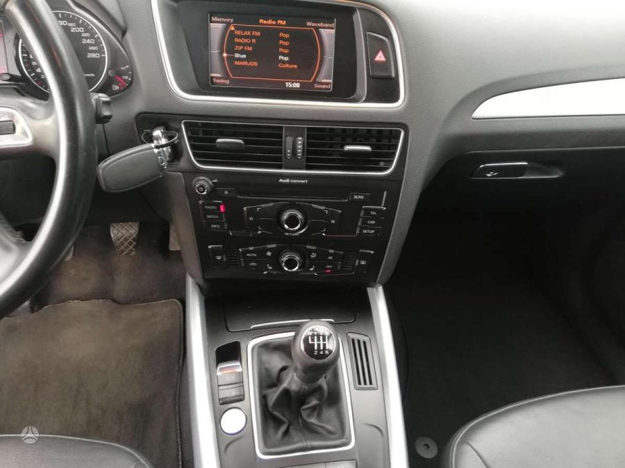 Pelēks Audi Q5 2010 Utena, ar dzinēja tilpumu 1.97 L un nobraukumu 273 tūkst. km par 8450 €, foto 12 vietnē AUTOMOTO.COM.LV