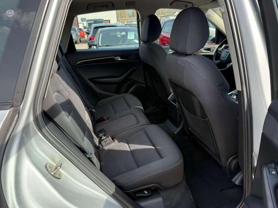 Pelēks Audi Q5 2010 Utena, ar dzinēja tilpumu 1.97 L un nobraukumu 260 tūkst. km par 7700 €, foto 17 vietnē AUTOMOTO.COM.LV