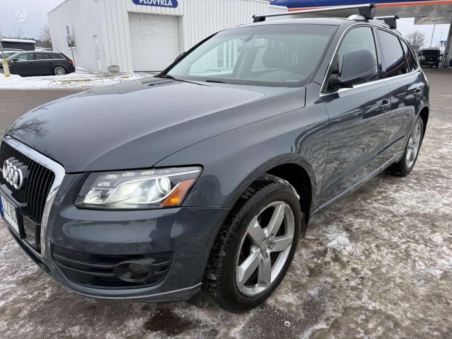 Grey Audi Q5 2010 in Vilnius, with an engine capacity of 3.20 L and mileage of 302 thousand km for 7200 €, photo 7 on AUTOMOTO.COM.LV