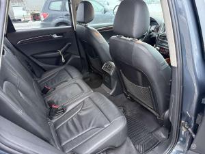 Grey Audi Q5 2010 in Vilnius, with an engine capacity of 3.20 L and mileage of 302 thousand km for 7200 €, photo 10 on AUTOMOTO.COM.LV