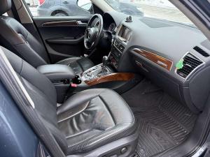 Grey Audi Q5 2010 in Vilnius, with an engine capacity of 3.20 L and mileage of 302 thousand km for 7200 €, photo 11 on AUTOMOTO.COM.LV