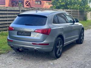 Grey Audi Q5 2010 in Kretinga, with an engine capacity of 2.97 L and mileage of 260 thousand km for 9350 €, photo 6 on AUTOMOTO.COM.LV