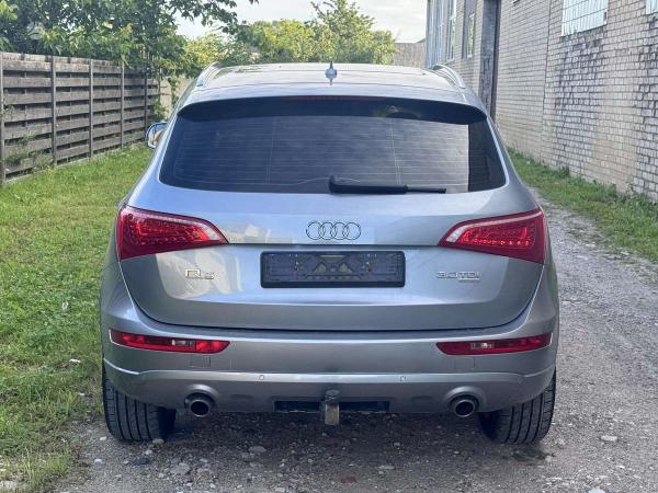Grey Audi Q5 2010 in Kretinga, with an engine capacity of 2.97 L and mileage of 260 thousand km for 9350 €, photo 6 on AUTOMOTO.COM.LV