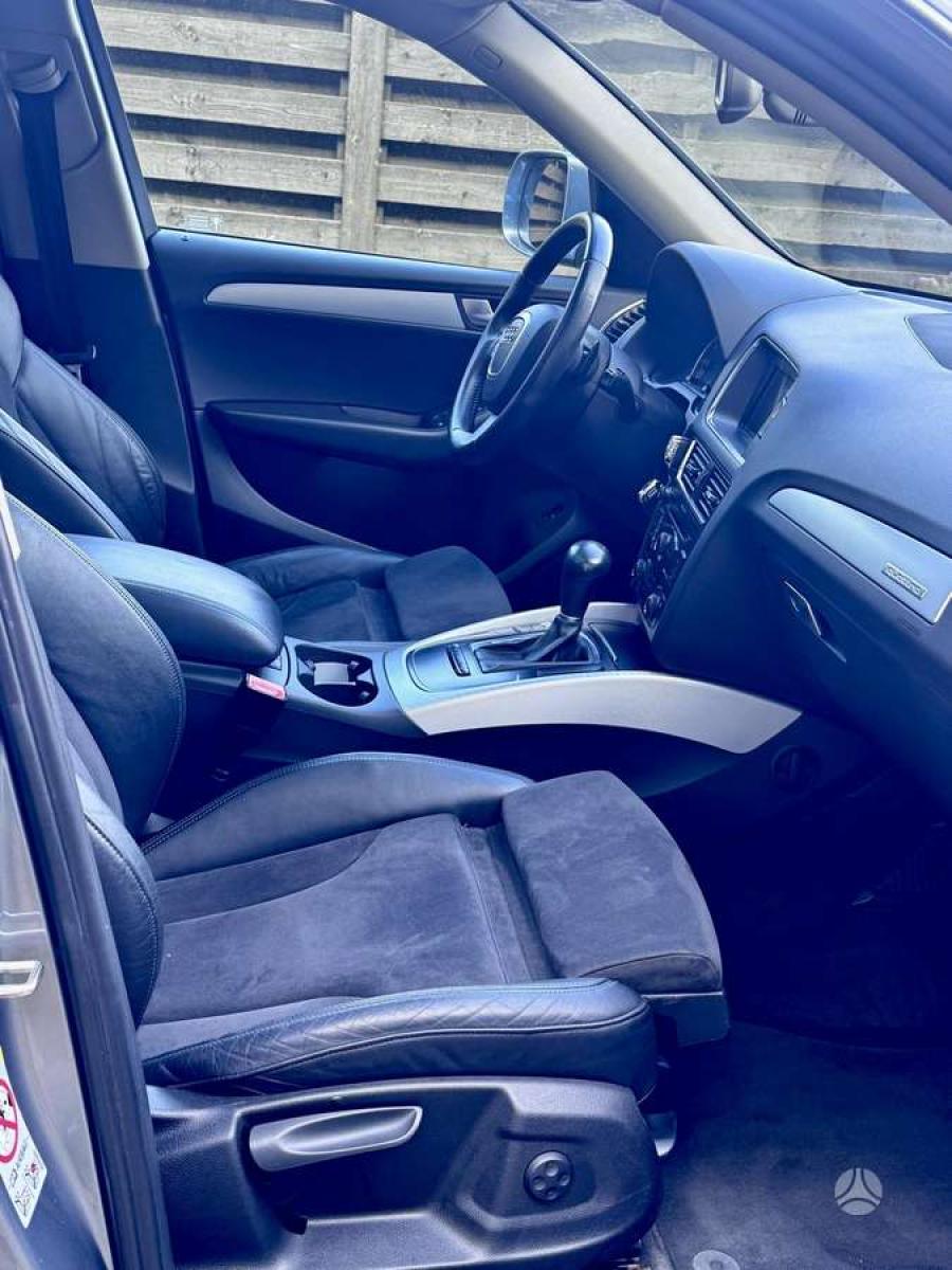 Grey Audi Q5 2010 in Kretinga, with an engine capacity of 2.97 L and mileage of 260 thousand km for 9350 €, photo 14 on AUTOMOTO.COM.LV