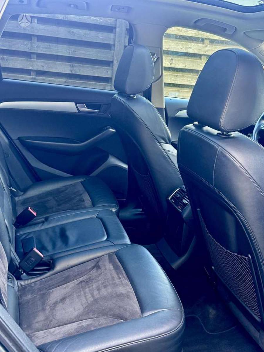 Grey Audi Q5 2010 in Kretinga, with an engine capacity of 2.97 L and mileage of 260 thousand km for 9350 €, photo 15 on AUTOMOTO.COM.LV