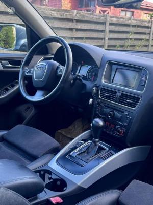 Grey Audi Q5 2010 in Kretinga, with an engine capacity of 2.97 L and mileage of 260 thousand km for 9350 €, photo 16 on AUTOMOTO.COM.LV