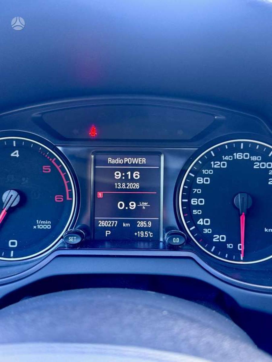 Grey Audi Q5 2010 in Kretinga, with an engine capacity of 2.97 L and mileage of 260 thousand km for 9350 €, photo 21 on AUTOMOTO.COM.LV