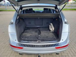 Grey Audi Q5 2010 in Vilnius, with an engine capacity of 3.20 L and mileage of 273 thousand km for 6400 €, photo 9 on AUTOMOTO.COM.LV