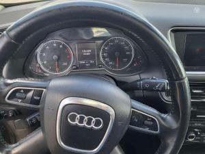 Grey Audi Q5 2010 in Vilnius, with an engine capacity of 3.20 L and mileage of 273 thousand km for 6400 €, photo 10 on AUTOMOTO.COM.LV