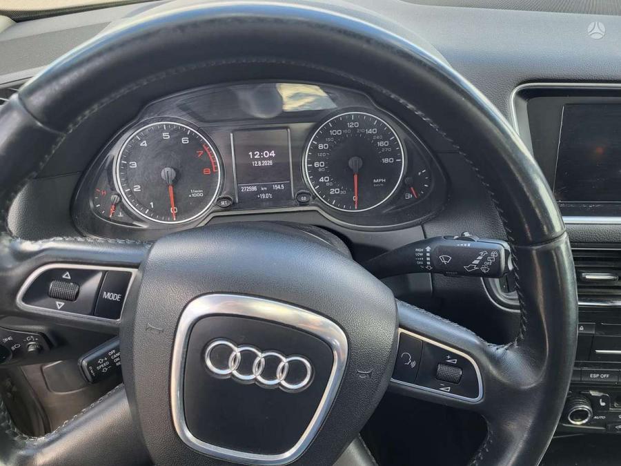 Grey Audi Q5 2010 in Vilnius, with an engine capacity of 3.20 L and mileage of 273 thousand km for 6400 €, photo 10 on AUTOMOTO.COM.LV