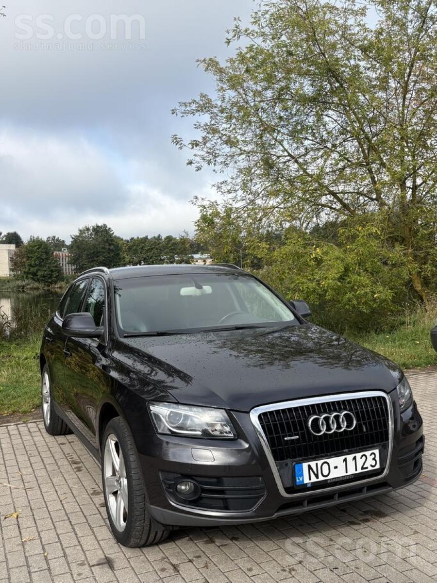 Pelēks Audi Q5 2010 Rīga, ar dzinēja tilpumu 3.00 L un nobraukumu 251 tūkst. km par 9000 €, foto 4 vietnē AUTOMOTO.COM.LV