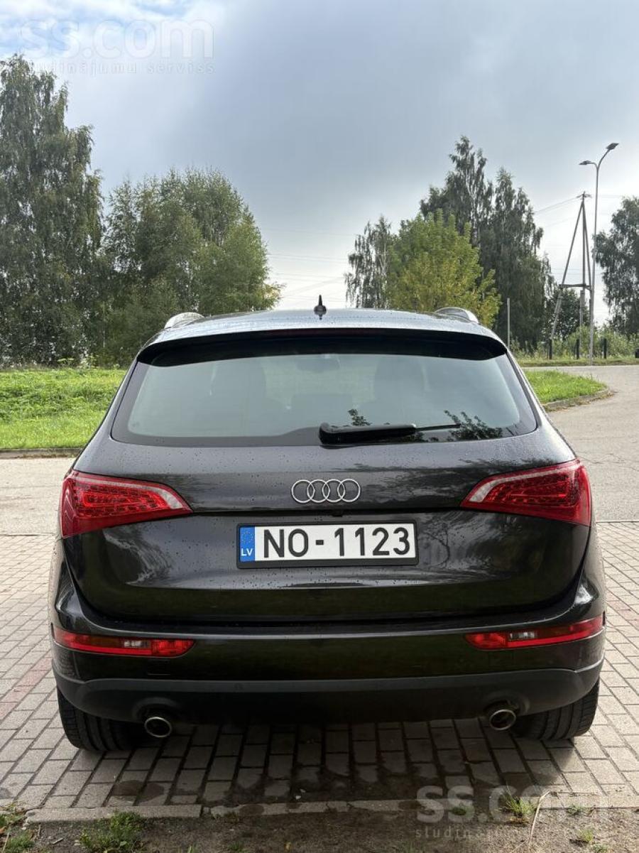 Pelēks Audi Q5 2010 Rīga, ar dzinēja tilpumu 3.00 L un nobraukumu 251 tūkst. km par 9000 €, foto 6 vietnē AUTOMOTO.COM.LV
