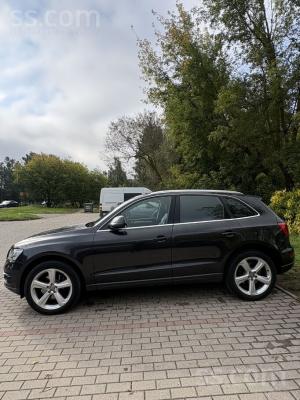 Pelēks Audi Q5 2010 Rīga, ar dzinēja tilpumu 3.00 L un nobraukumu 251 tūkst. km par 9000 €, foto 7 vietnē AUTOMOTO.COM.LV