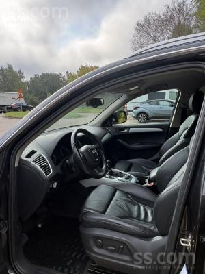 Pelēks Audi Q5 2010 Rīga, ar dzinēja tilpumu 3.00 L un nobraukumu 251 tūkst. km par 9000 €, foto 10 vietnē AUTOMOTO.COM.LV